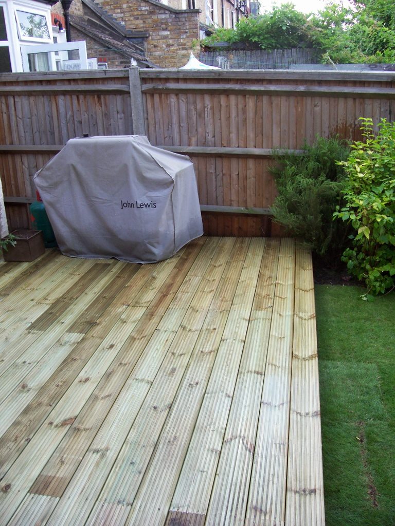 Decking – Garden Gurus | Creative Landscape Construction