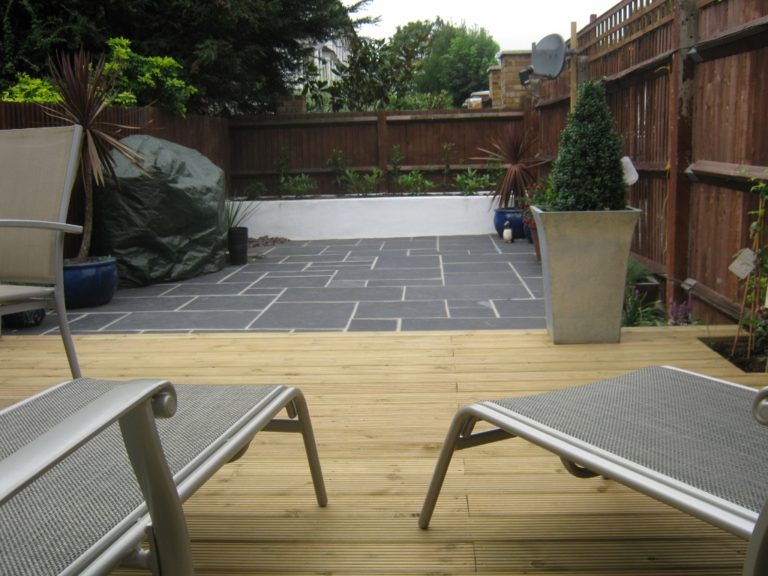 Decking – Garden Gurus | Creative Landscape Construction